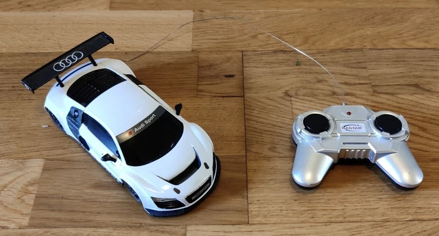 AUDI R8 GT 1:24 scale Officially Licensed Remote Control Toy Car RC £5. ...