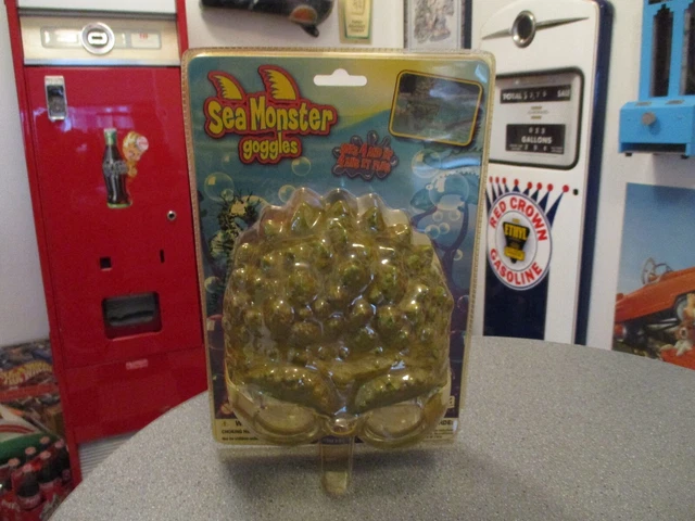 VINTAGE SEA MONSTER GOGGLES CREATURE FROM THE BLACK LAGOON LIKE ...