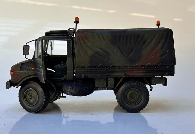 1:35 UNIMOG 2T milgl Bundeswehr Bw Revell Model Kit gebaut pro built ...