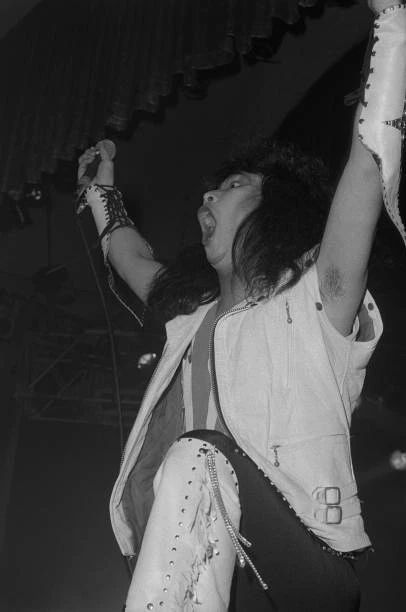 SINGER MINORU NIIHARA Of Japanese Heavy Metal Band Loudness 1985 Music ...