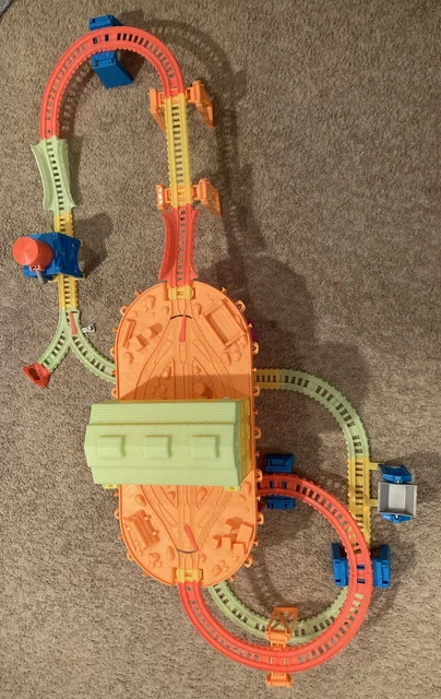 HYPER GLOW STATION - thomas the train hyperglow trackmaster set Tank ...