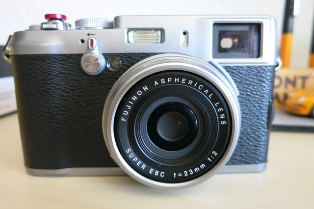 FUJIFILM X100, FUJI X100 La leggenda EUR 499,00 - PicClick IT