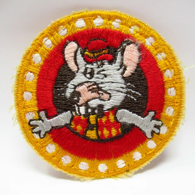 VINTAGE PATCH - Chuck E Cheese's - 1981 to 1993 Logo - Embroidered ...