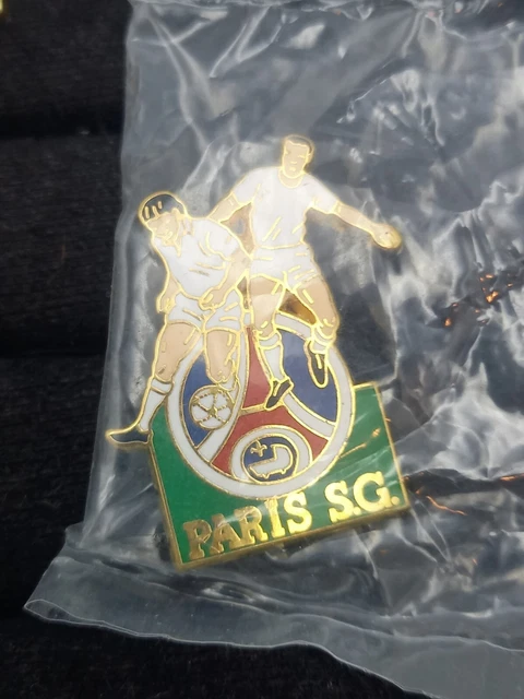 PSG PARIS SAINT Germain football : lot de 5 pin's Arthus Bertrand EUR 30,00 - PicClick FR
