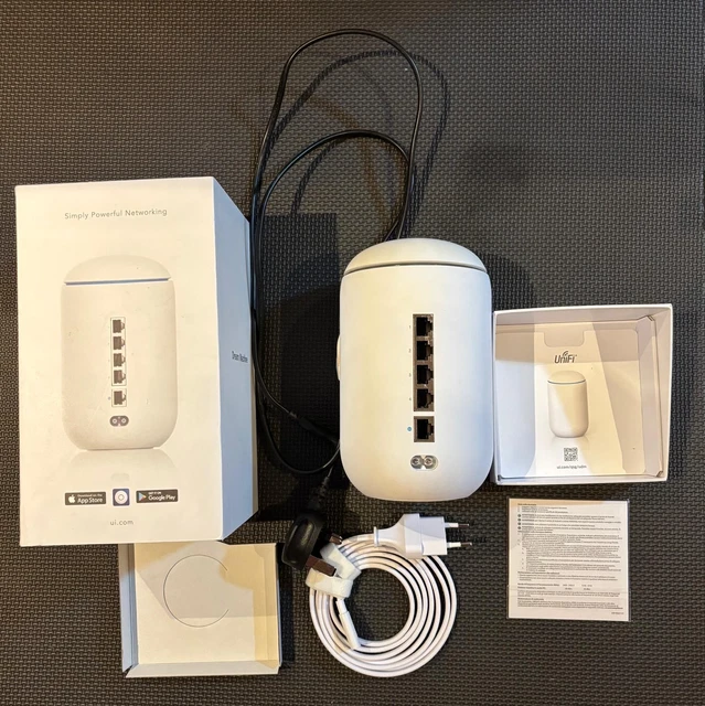 UBIQUITI UNIFI DREAM Machine Router (UDM) 1 Gbps - UK model excellent ...