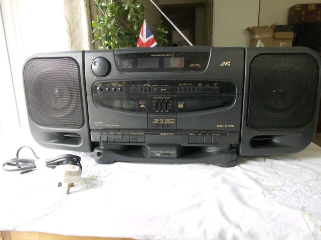 JVC PC-XT5 TWIN CD Dual Cassette Player AM/FM Portable Stereo Boombox ...