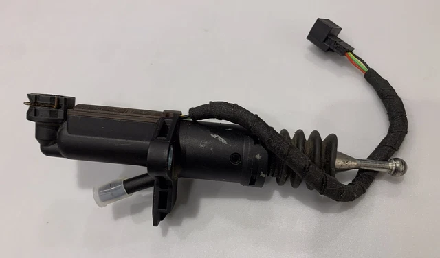 VW T5 CLUTCH Master Cylinder Original VW T5 2.0L 2012 7E0721401B OE ...