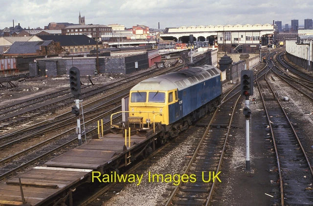 RAILWAY PHOTO 6X4 Class 47 BR Blue Silver Roof Manchester Victoria ...