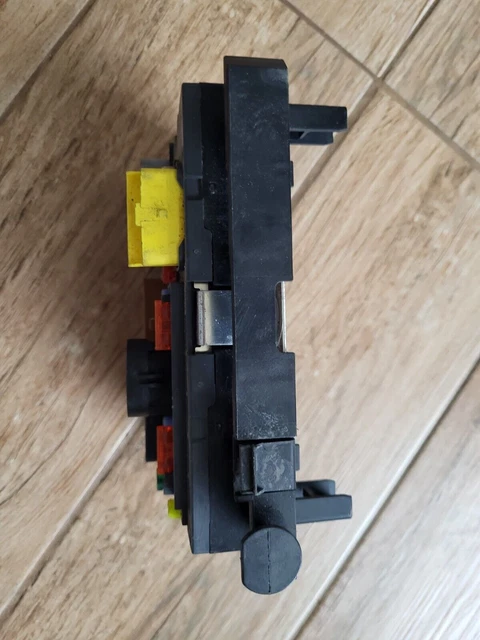 BOITE A FUSIBLES Peugeot Citroen Bsm Boite A Fusibles 9675877980 Bsm ...