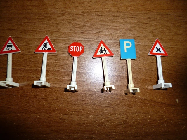 VINTAGE LEGO 1970S road signs from Supplemental Set 939-1 940 etc £10. ...