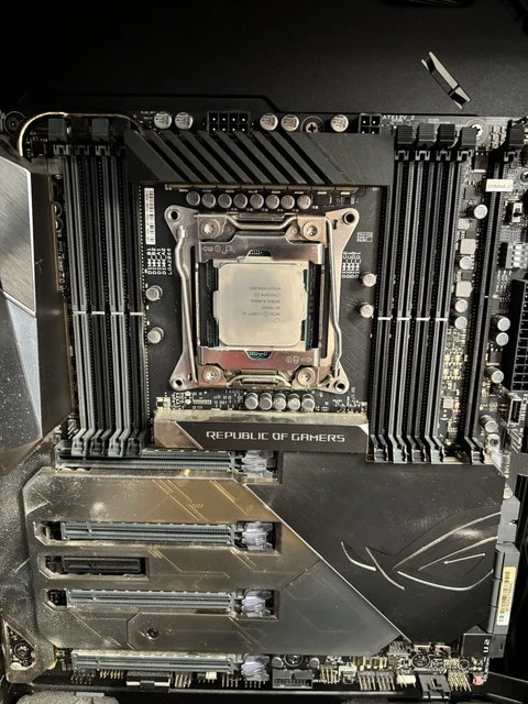 ASUS ROG RAMPAGE VI Extreme X299 EATX Motherboard & Intel I9-7940x CPU ...