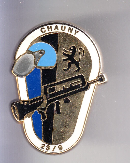 Rare Pins Pins Gendarmerie Egm Casque Arme Famas 2 9 Chauny 02 Or