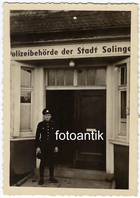 FOTO 2 WK Solingen Schild Polizeibehörde der Stadt Solingen Polizei Polizist EUR 5,00 - PicClick DE