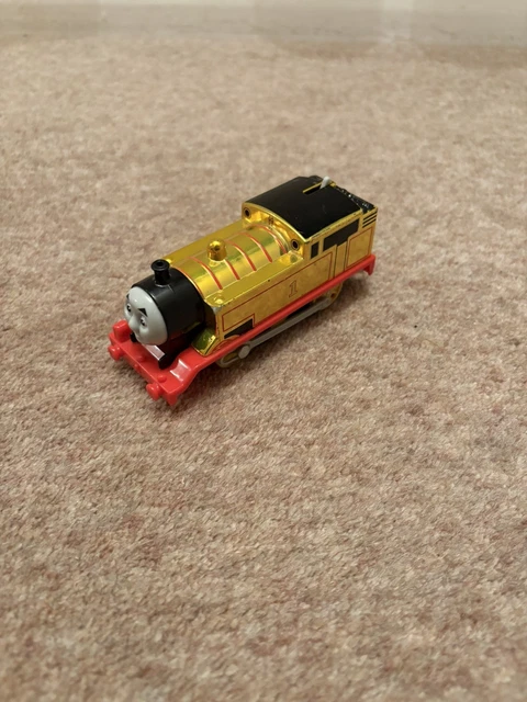 RARE SHINY METALLIC Golden Celebration Thomas Train- Trackmaster ...
