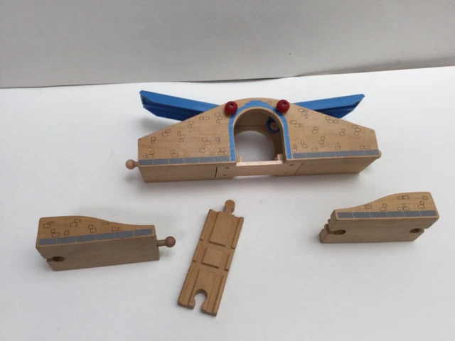 WOODEN RAILWAY TRAIN - Over Under Tunnel Bridge - Thomas Learning Curve ... WOODEN RAILWAY TRAIN - Over Under Tunnel Bridge - Thomas Learning Curve ...
