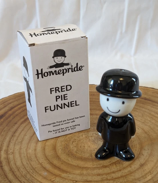 VINTAGE POTTERY NOVELTY Homepride Fred Pie Funnel. Boxed. £19.50 ...