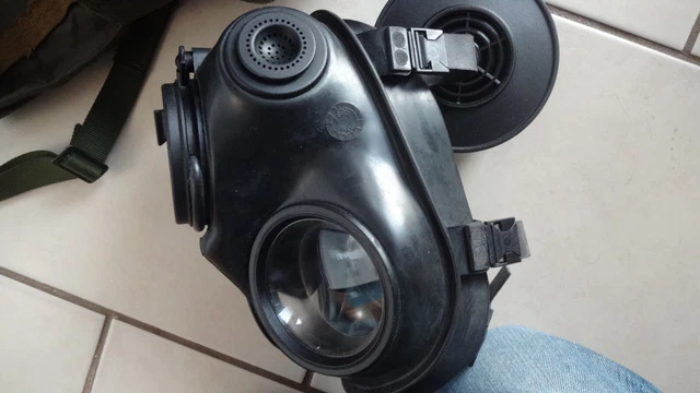 BRITISH ARMY AVON S10 Gas Mask Size 1, 1988 NBC Military Respirator ...