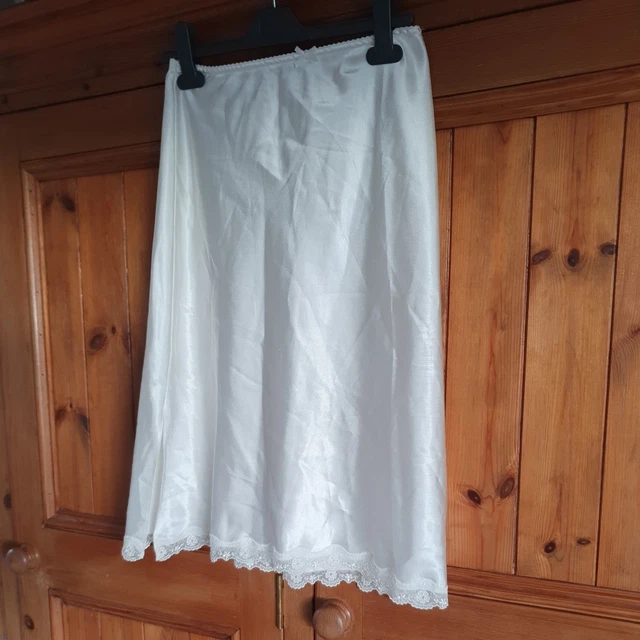 VINTAGE ST MICHAEL Marks & Spencer Ivory Waist Slip Underskirt ...