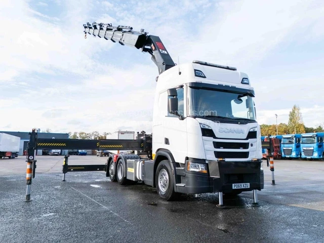 2019 (69) SCANIA R450 Crane-Mounted High Sleeper With Hiab Crane 6X2 ...