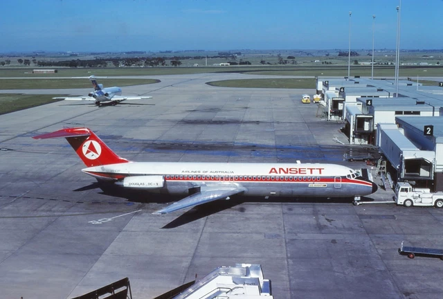 ORIGINAL COLOUR SLIDE Douglas DC-9 VH-CZF of Ansett £2.99 - PicClick UK