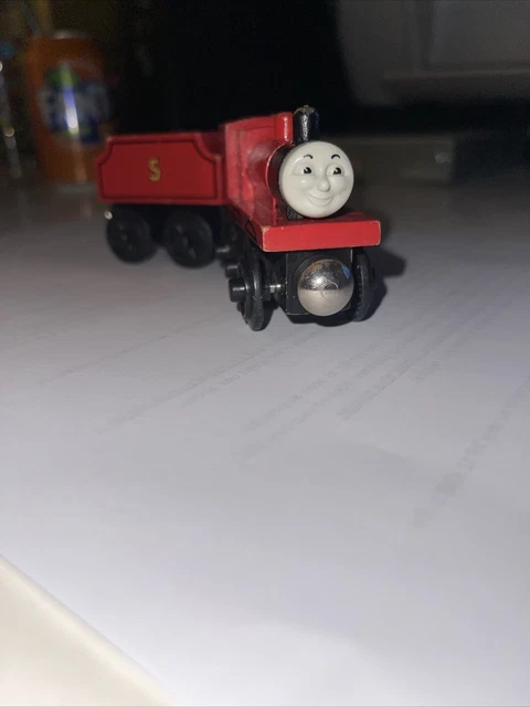 THOMAS WOODEN RAILWAY Train - Genuine BRIO James & Tender - 1996 £8.99 ...