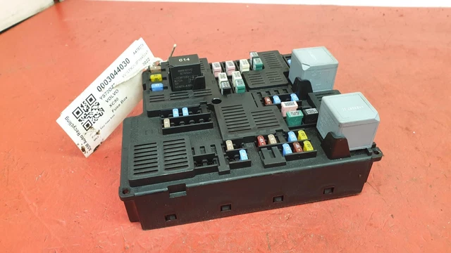 VOLVO XC90 MK2 Engine Bay Fuse Box 2022 2.0L Diesel D420T2 Mhev £175.00 ...