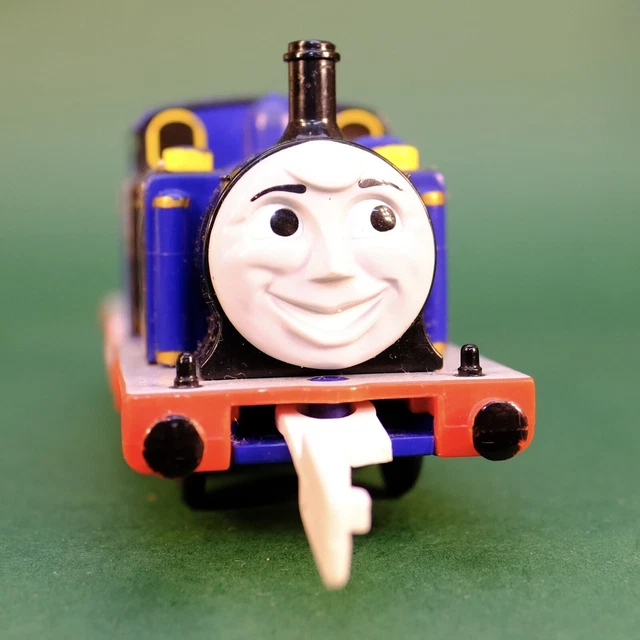 TOMY TRACKMASTER THOMAS the tank engine Mighty Mac 2005 Gullane Thomas ...