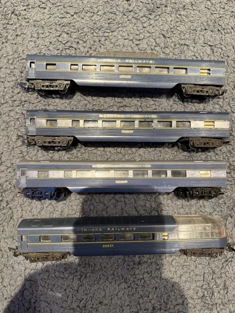 TRI-ANG MODEL RAILWAY 00 Gauge Set Of 4 Coaches. Viewing areas. Pre ...
