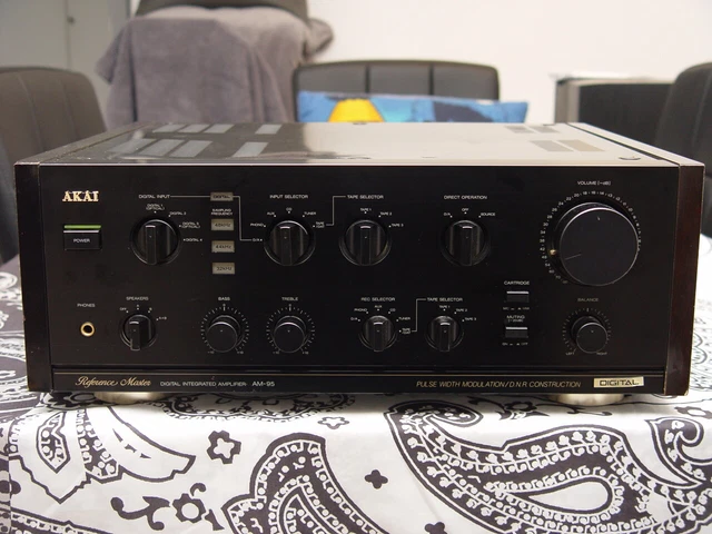 AKAI AM-95 DIGITAL Reference Master Stereo Amplifier/Amplificatore EUR ...