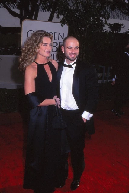 DIA BROOKE SHIELDS et Andre Agassi 1998 format Ko photographe P13-27-2 ...