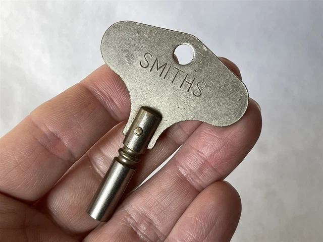 ANTIQUE STEEL SMITHS Fusee Clock Spring Winding Key 3.5mm No. 5#355-197 ...