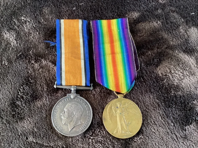 WORLD WAR ONE Ww1 Campaign Medals Named Pioneer Pnr D Jones Re 335007 ...