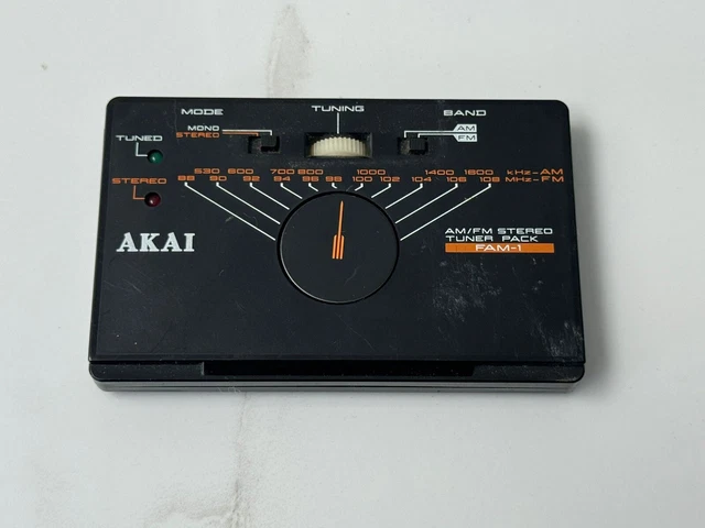 RARE VINTAGE AKAI FAM-1 Stereo Cassette Player Walkman AM FM Tuner Pack ...