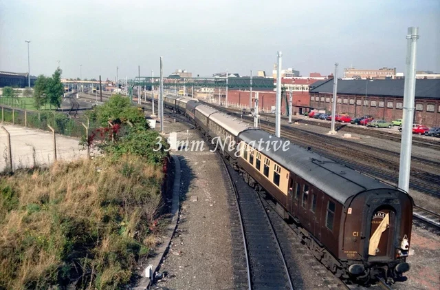 BRITISH RAIL MARK 1 BCK COACH PULLMAN LIVERY DONCASTER 35mm NEGATIVE ...