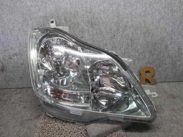 TOYOTA CROWN 2004 CBA-GRS180 Right Headlight 8111030A60 [Used ...