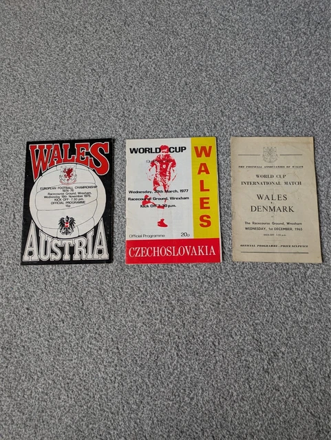 WALES FC FOOTBALL programmes £1.50 - PicClick UK