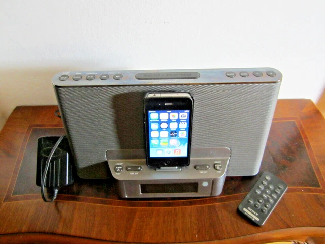 SONY DOCKING STATION Personal Audio Docking System ICF-DS 15iP EUR 50 ...