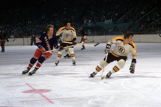 BOSTON BRUINS BOBBY Orr in action vs New York Rangers Glen S - 1972 Old ...