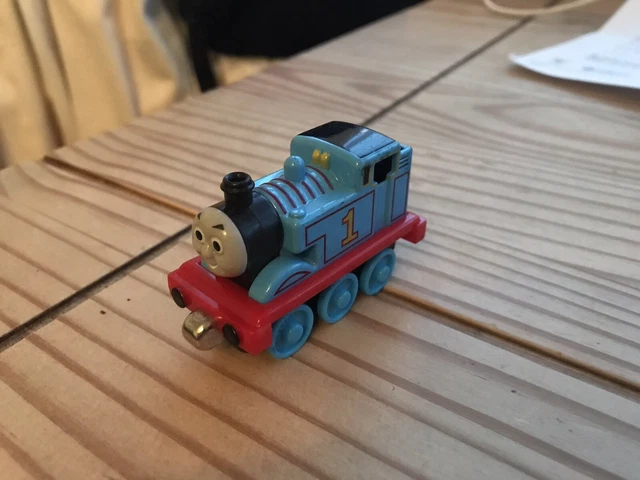THOMAS TRAIN THOMAS & Friends Take N & Play Metal Die Cast EUR 5,31 ...