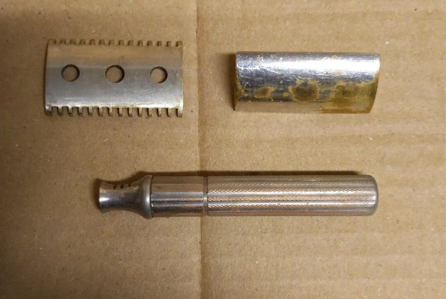 VINTAGE GILLETTE METAL Safety Razor Shaver Made in Canada $26.10 ...