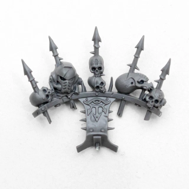 CHAOS SPACE MARINES Abaddon The Despoiler Trophy Rack [40K bits] EUR 8 ...