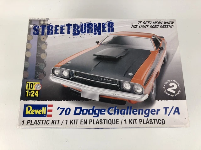 REVELL '70 DODGE Challenger T/A Plastic Model Kit Scale 1:24 Street ...