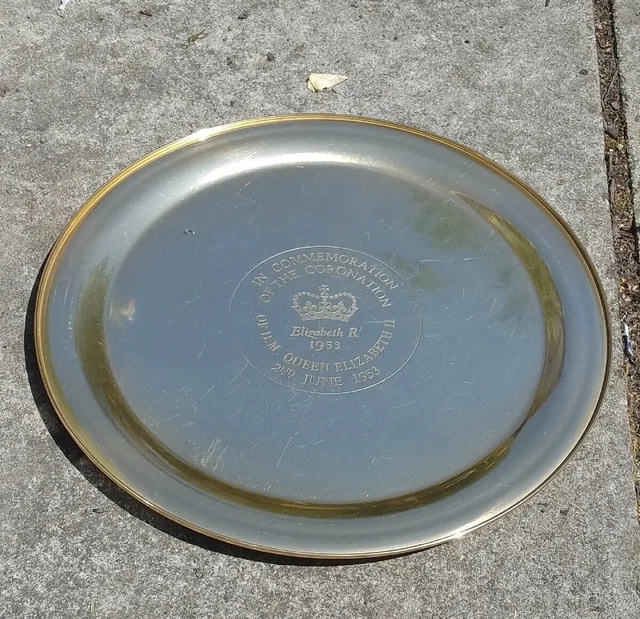 VINTAGE 1953 QUEEN Elizabeth II Coronation Metal Tray Commemorative £16 ... VINTAGE 1953 QUEEN Elizabeth II Coronation Metal Tray Commemorative £16 ...