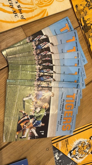 TIGERS VINTAGE |HULL City AFC Football Programmes Collection |& Modern ...