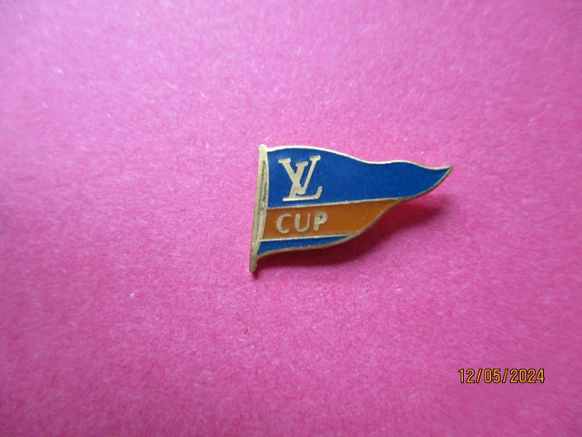 PIN'S, PARFUM ET Maroquinier, Louis Vuitton, Cup EUR 18,00 - PicClick FR