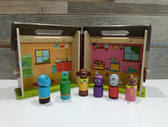 CBEEBIES HEY DUGGEE Wooden House Clubhouse Kids Toy Carry Along House ...