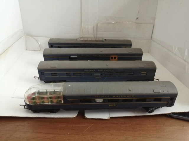 TRI-ANG RAILWAYS BLUE Carriages £21.00 - PicClick UK
