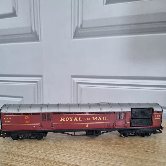 HORNBY OO GAUGE LMS ROYAL MAIL COACH £11.11 - PicClick UK