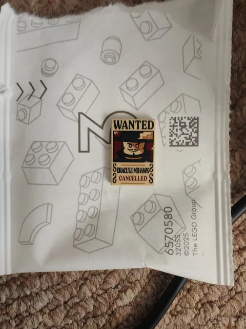 LEGO ONE PIECE Dracule Mihawk Wanted Poster Piece Brand New $16.04 ...