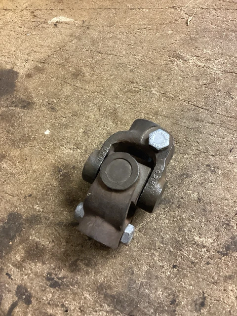 JAGUAR E TYPE/MK2 Lower Steering Column Upper Universal Joint Assembly ...